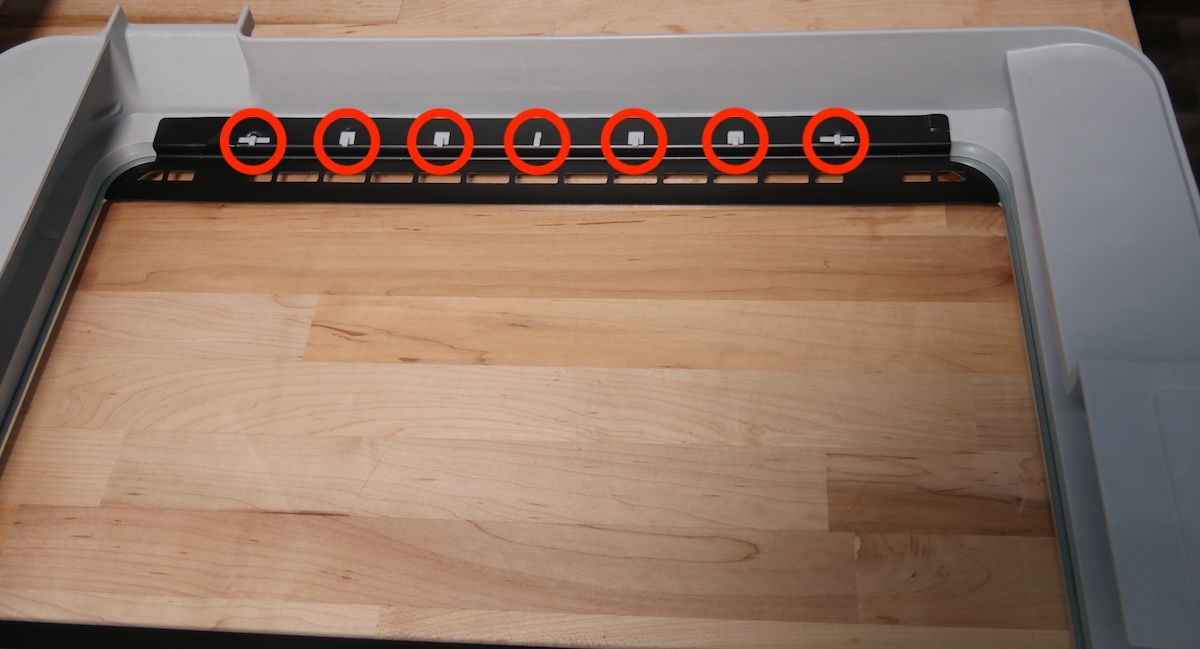 Inspecting and cleaning resin tanks (Form 4 and Form 4L generation)